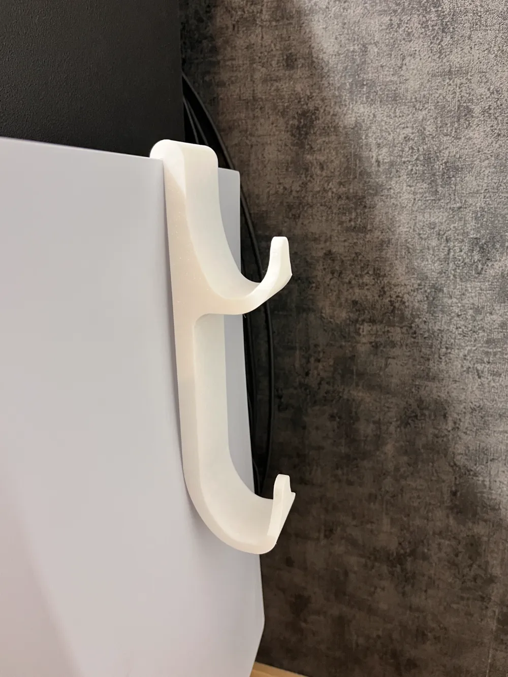 2x PS5 controller side mount holder by René - MakerWorld