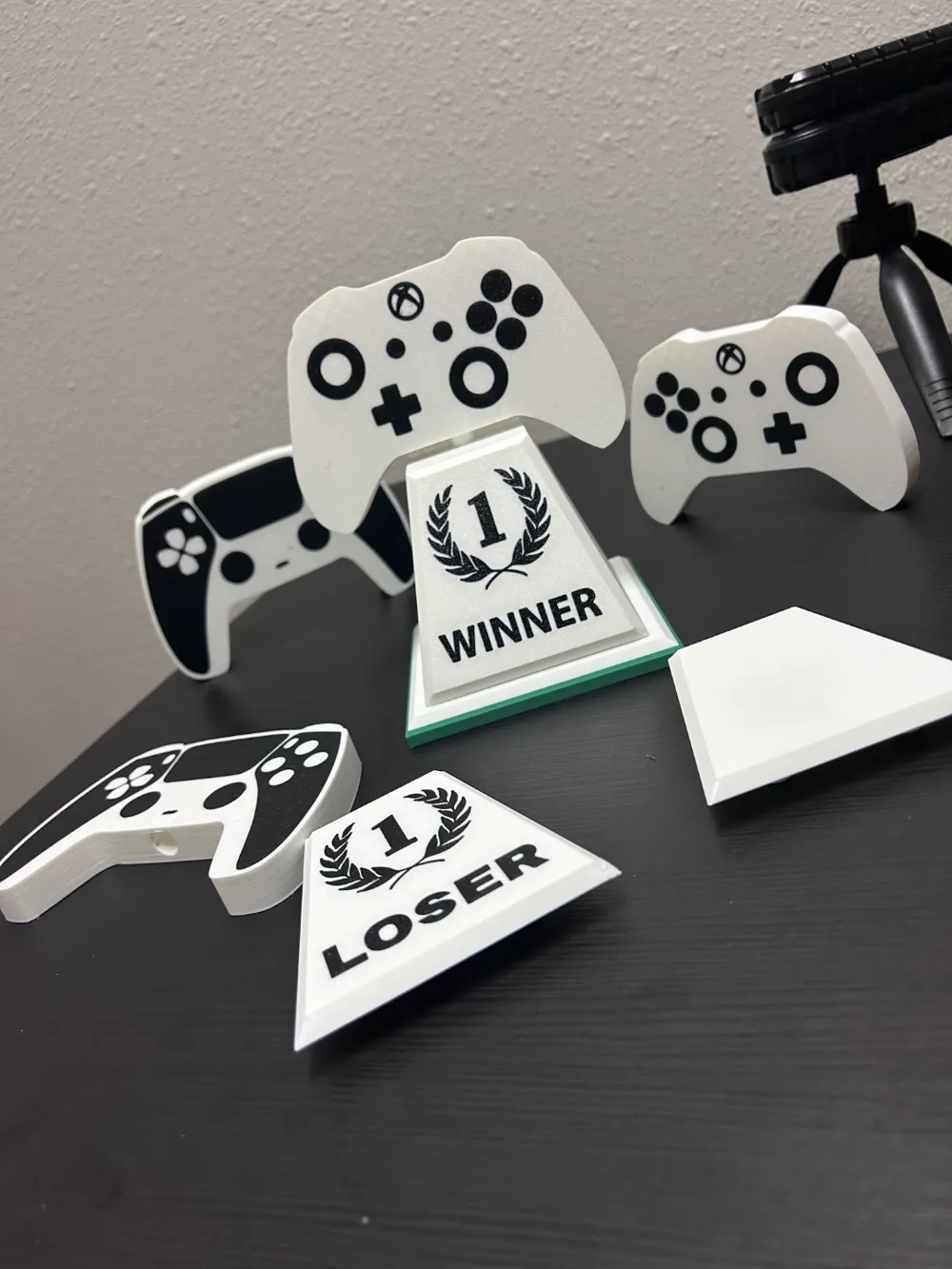 Interchangeable Gaming trophy by Tom.zrk - MakerWorld
