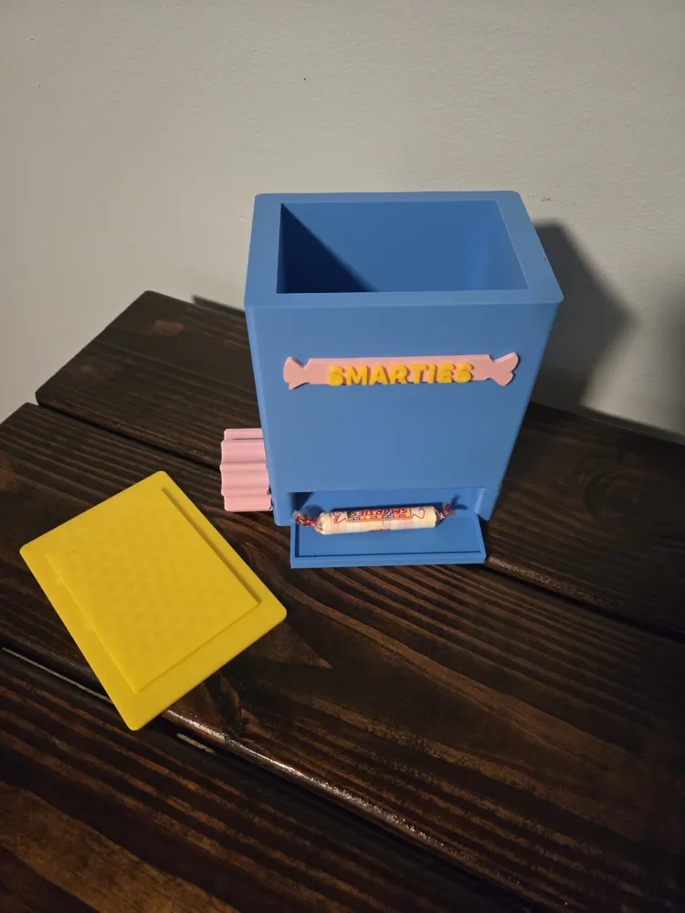 Smarties Dispenser (U.S. smarties) by Deweyc0x MakerWorld: Download ...
