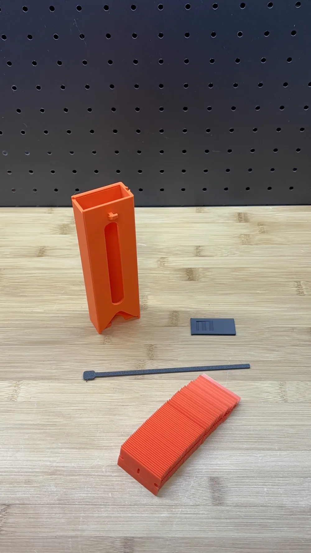 Plastic Razor Blade Scraper Dispenser (HSW) by Triple B 3D MakerWorld ...