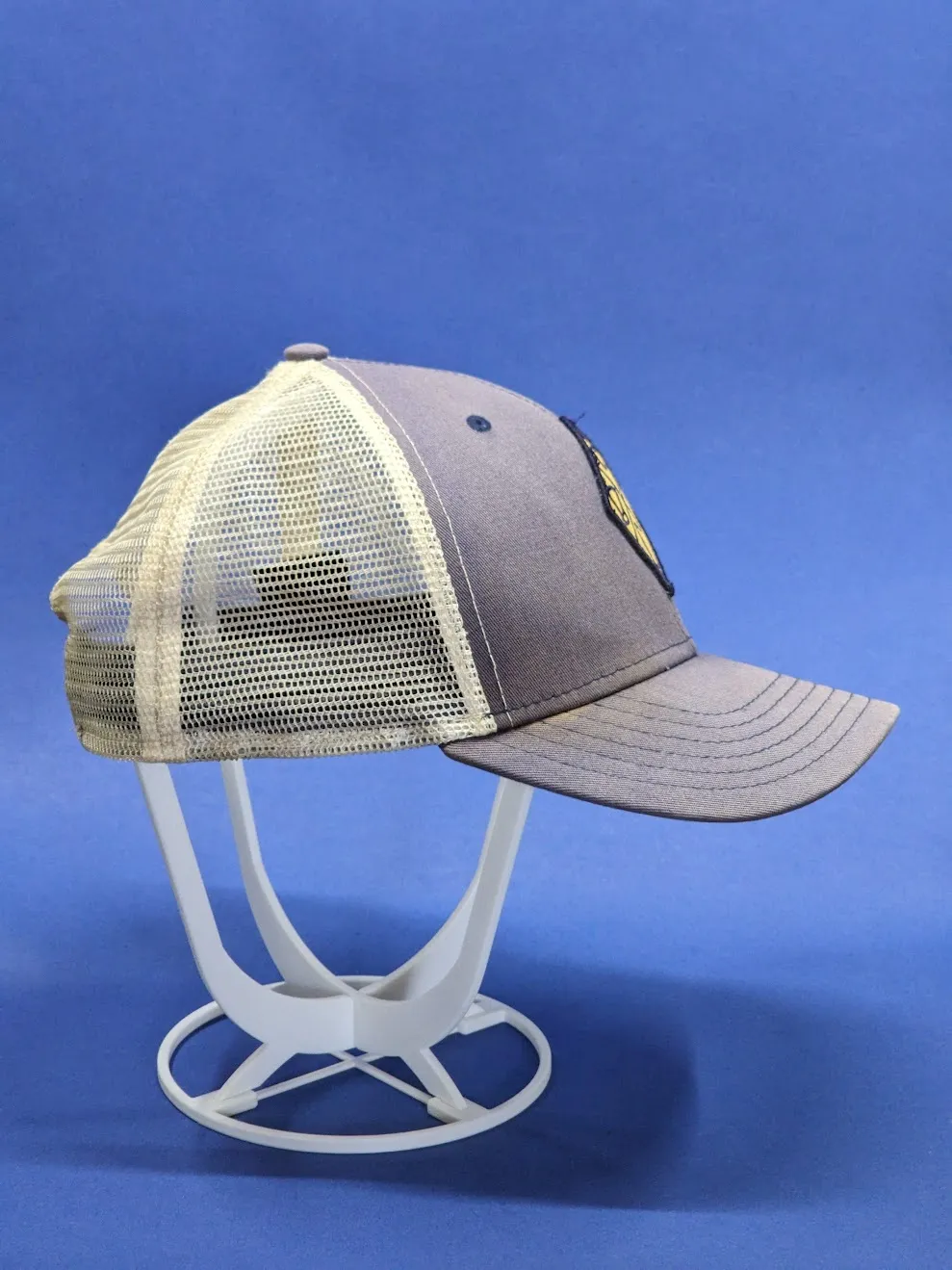 Hat, Mask, Helmet Display Stand by deadpoint MakerWorld: Download Free ...