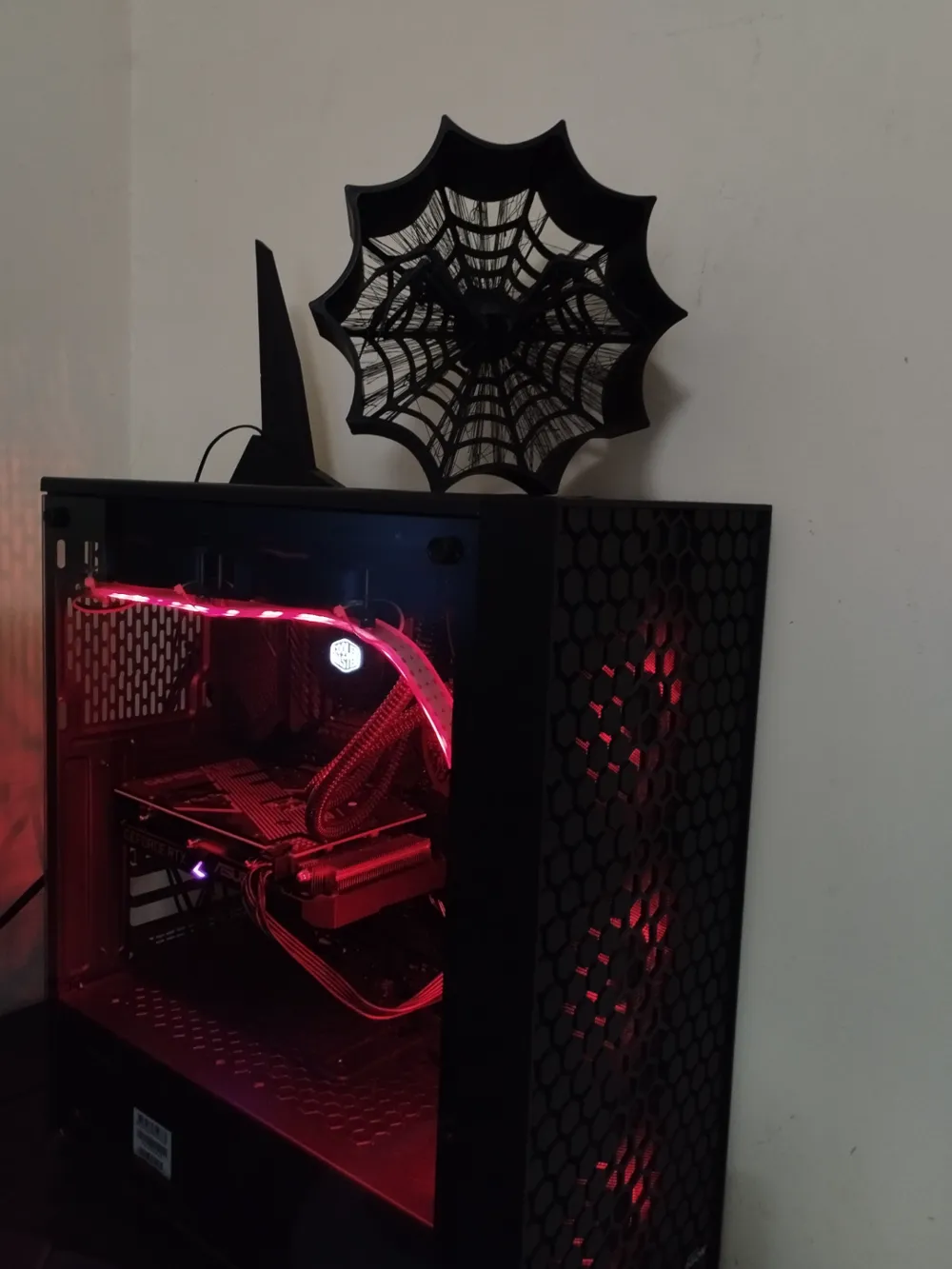 Suspended Spider by Daniel Geada MakerWorld: Download Free 3D Models