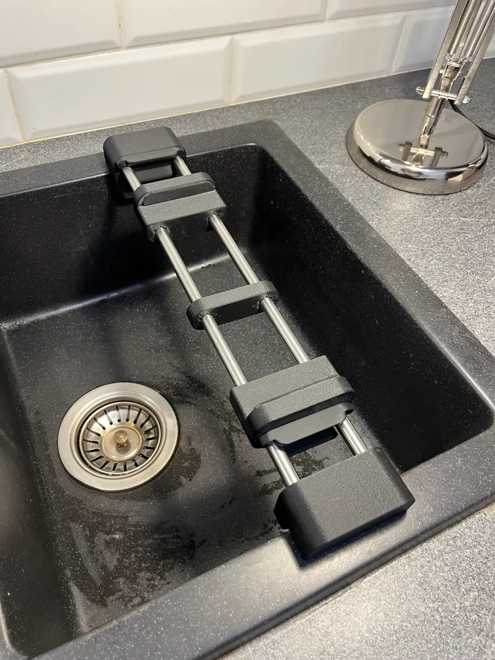 WhetStone Sink Bridge (2 Rods) by nkd.source - MakerWorld