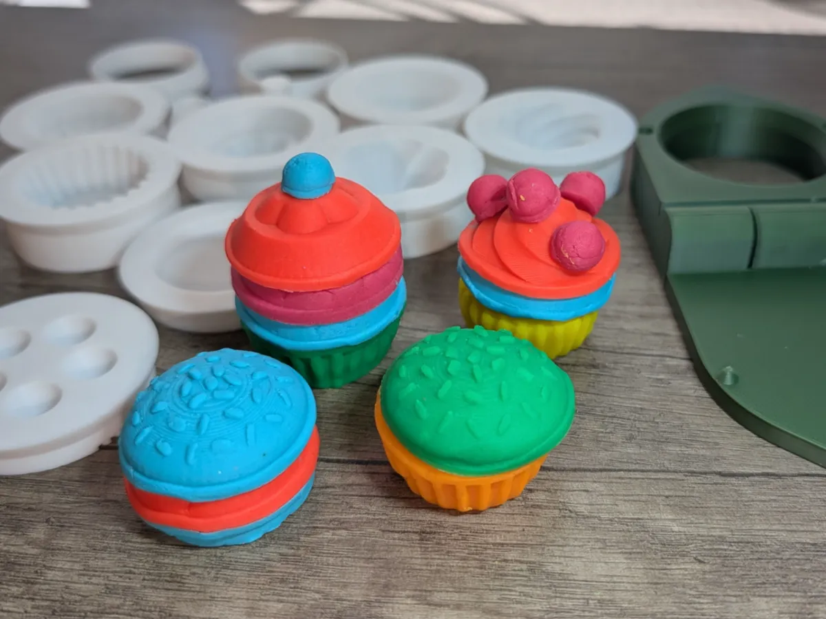 Play doh cupcake, press with casting moulds - Free 3D Print Model ...