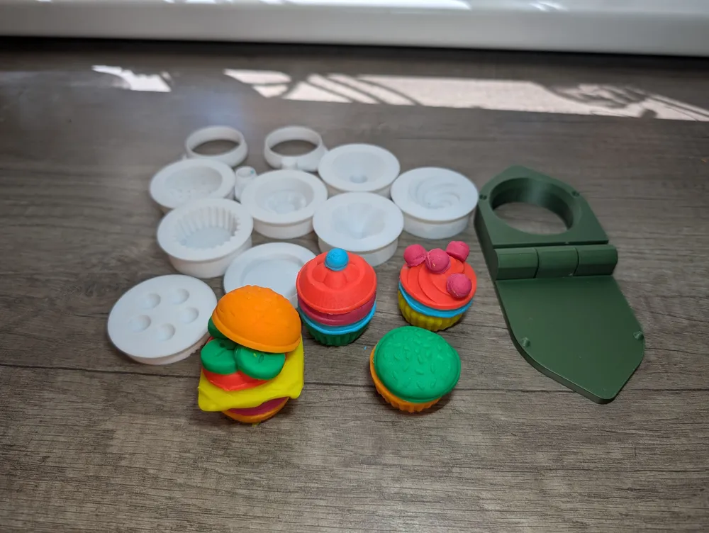 Play doh cupcake, press with casting moulds - Free 3D Print Model ...