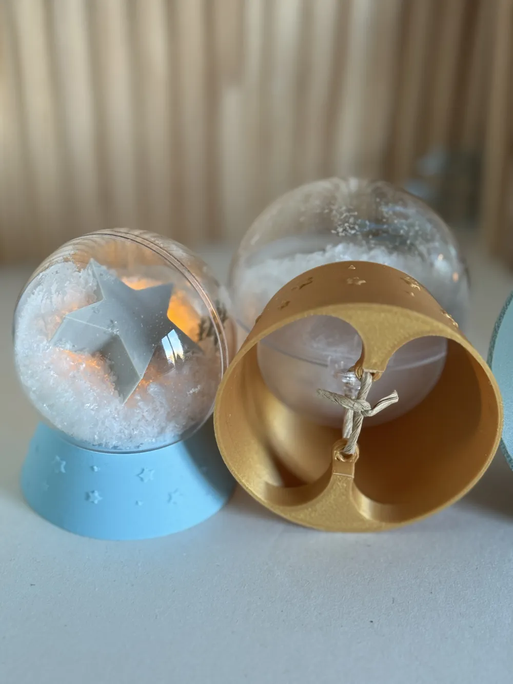 Snow Globe Base for Christmas Bauble - Free 3D Print Model - MakerWorld