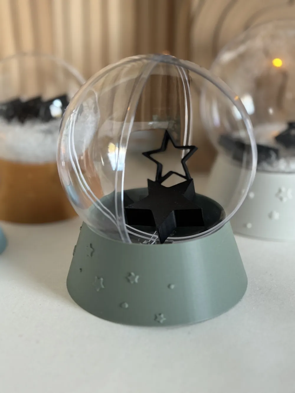 Snow Globe Base for Christmas Bauble - Free 3D Print Model - MakerWorld