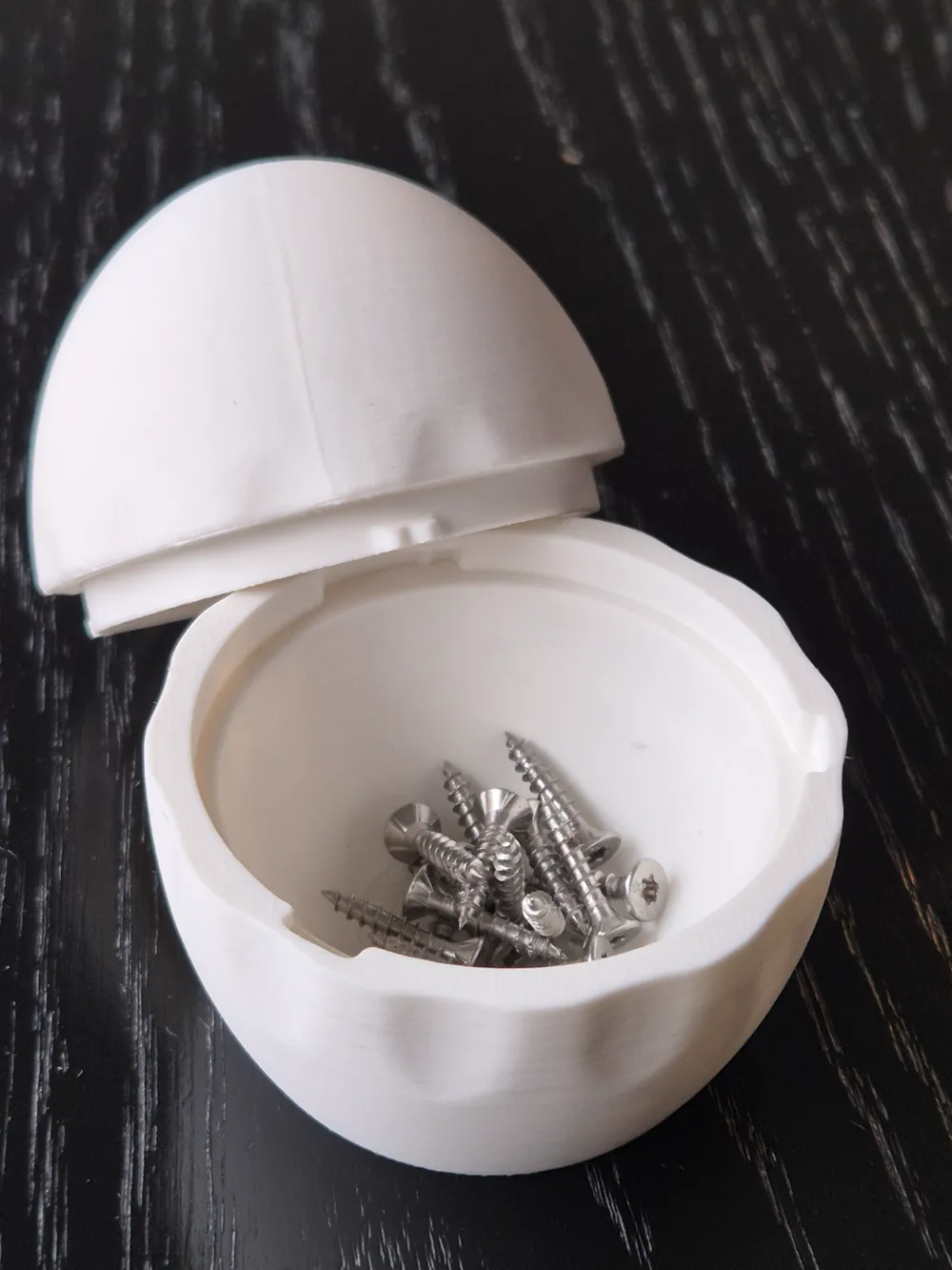 Egg-shaped container by bubblefrog - MakerWorld