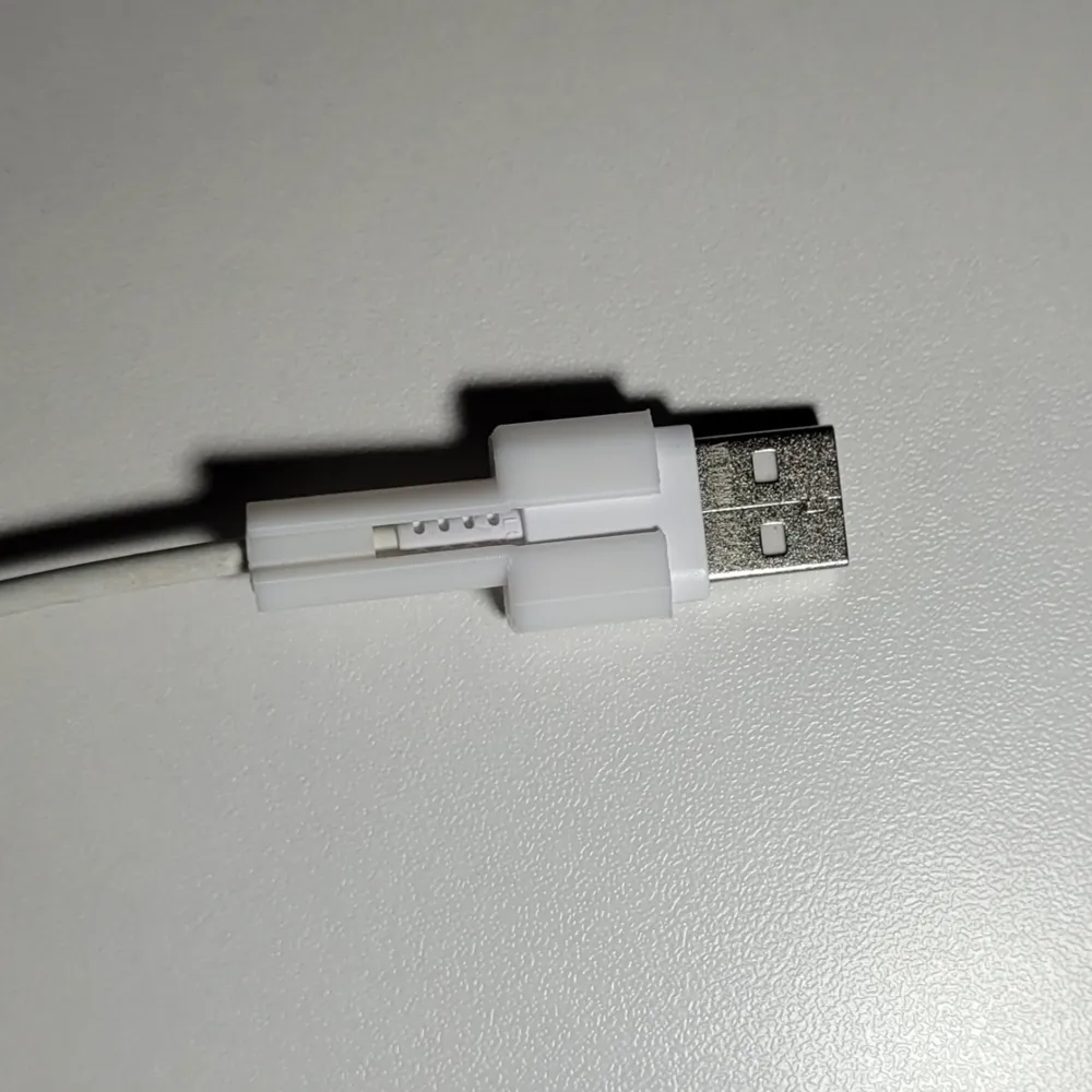 USB A cable protector by Toast - MakerWorld