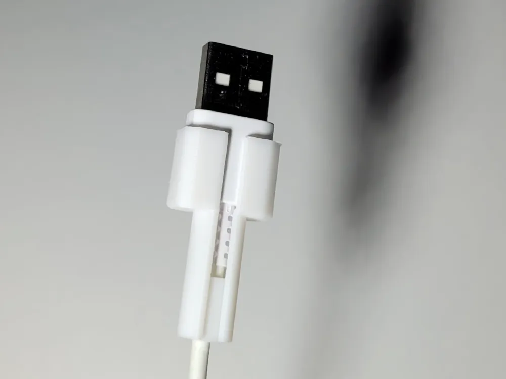 USB A cable protector by Toast MakerWorld: Download Free 3D Models