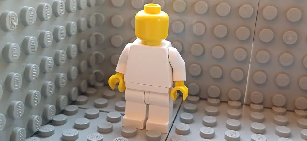 Brick compatible classic minifigure by Typool - MakerWorld