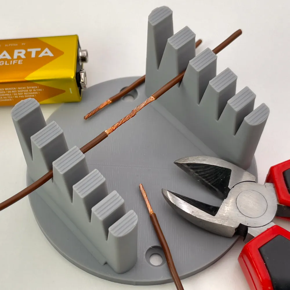 Soldering cable / wire holder by [[Arc3DTECture]] - MakerWorld