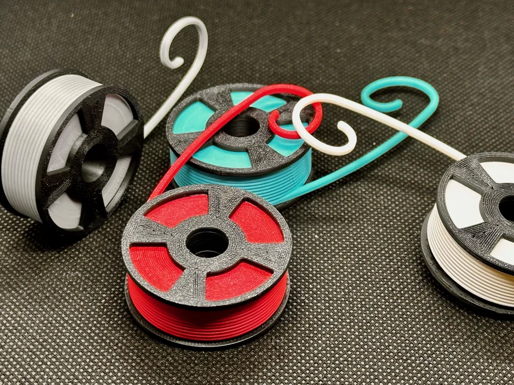 Spool ? Filament ? Ornament ? --> SPOOLAMENT