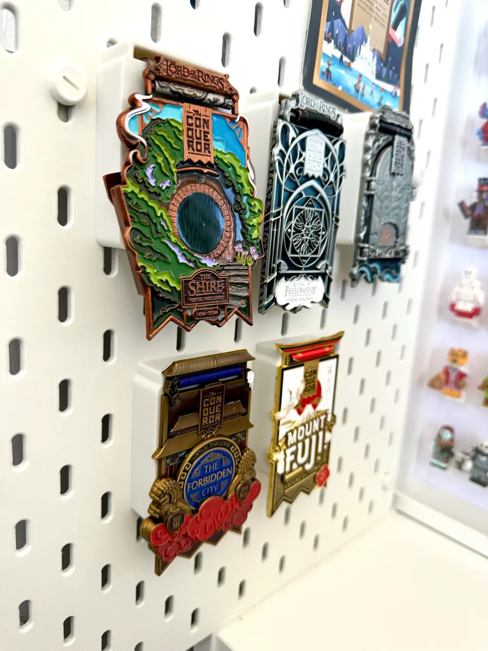 Conqueror Challenges Skadis Medals Stand hanger Remixed by korykory ...