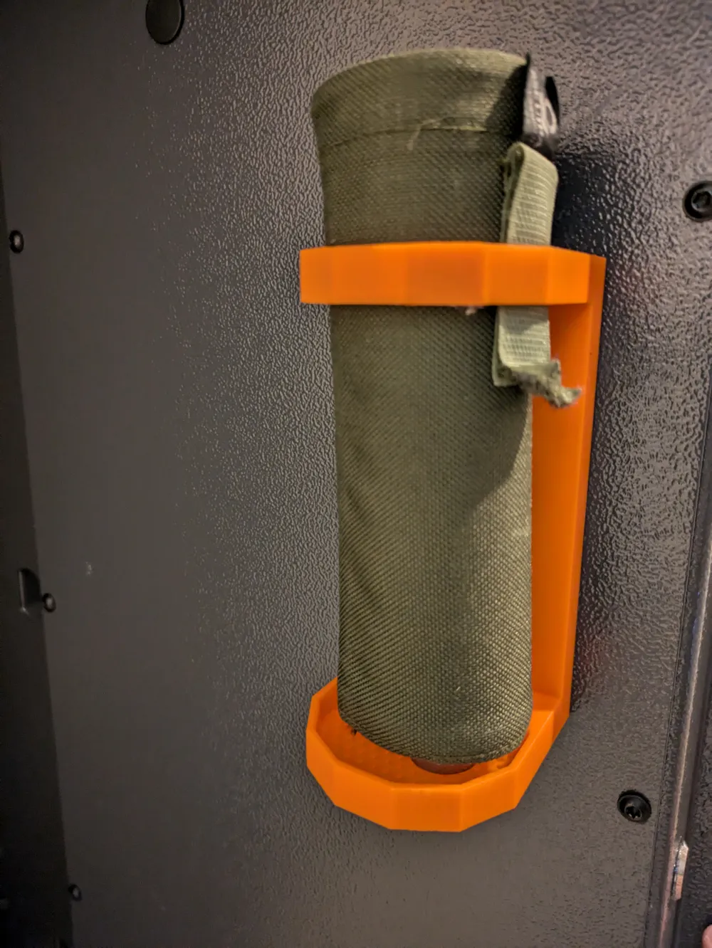 Magnetic Suppressor Holder by Pyro - MakerWorld