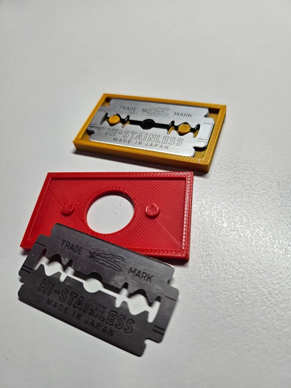 Razor blade box by Thibault01 - MakerWorld