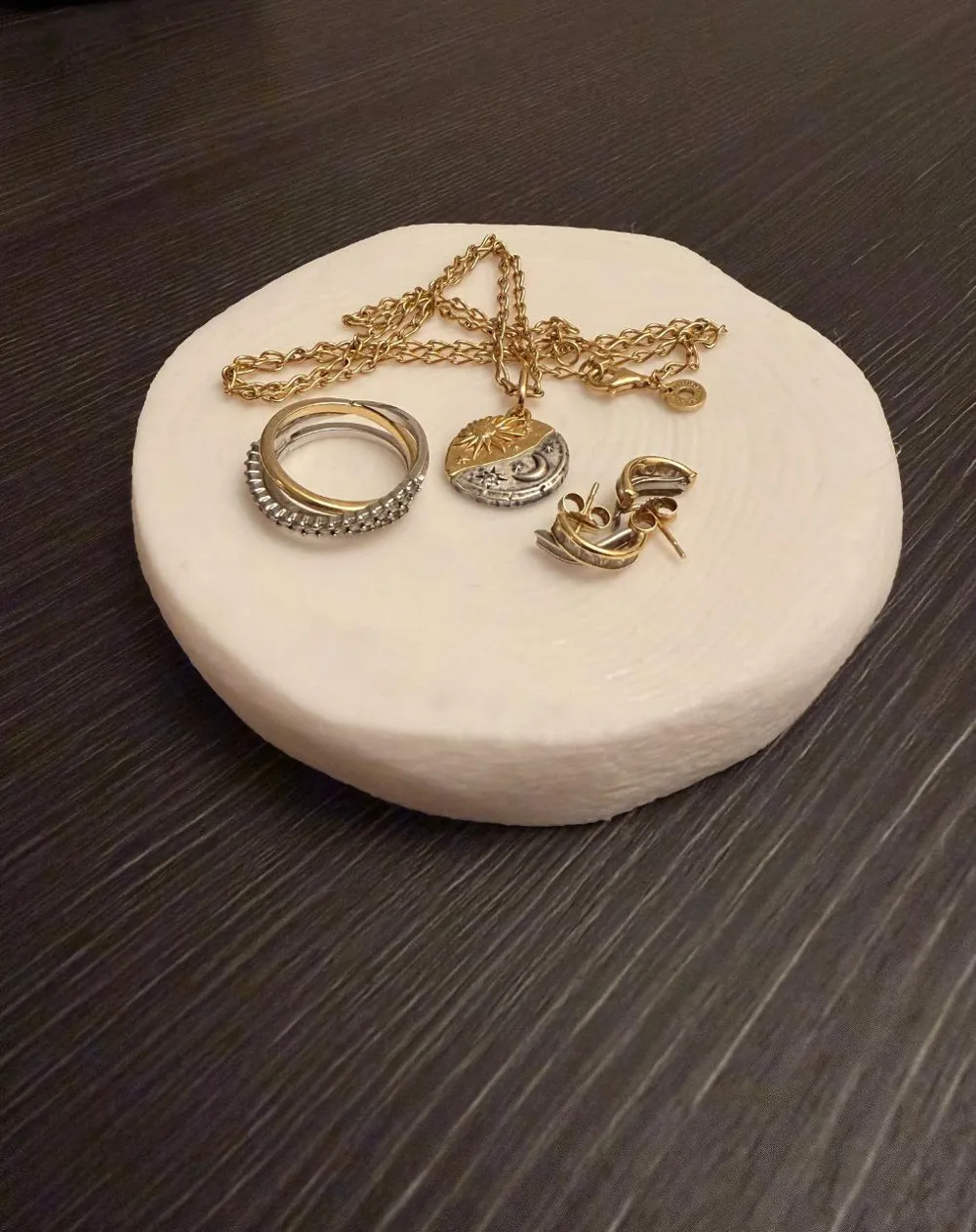 Elegant Stone Effect Jewelry Holder Pack - Free 3D Print Model - MakerWorld