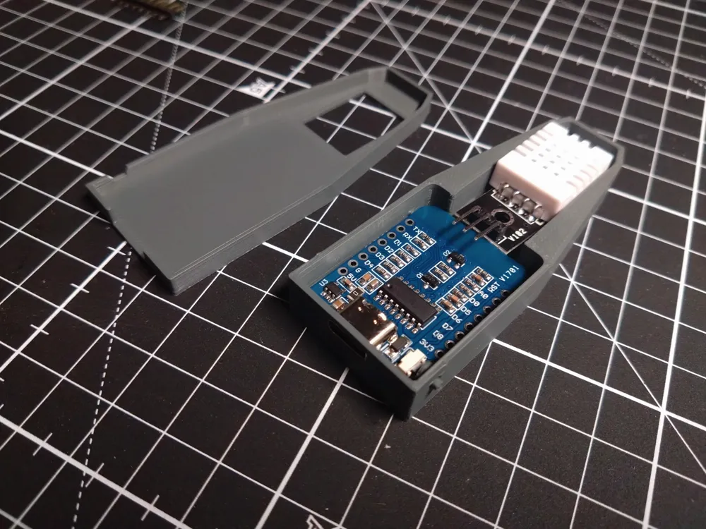NodeMCU ESP8266 with Binghe DHT22 case - Free 3D Print Model - MakerWorld