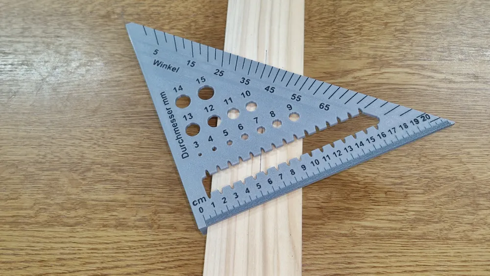 carpenter's angle - Zimmermannswinkel by deejay - MakerWorld