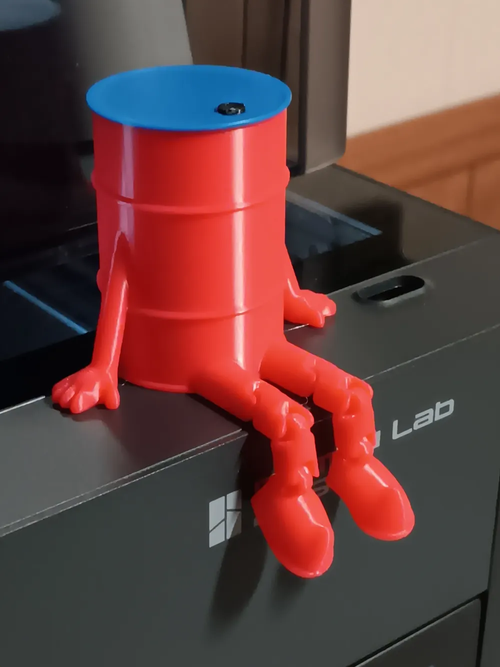 Articulated 55 Gallon Barrel by AmishAtlas Designs - MakerWorld