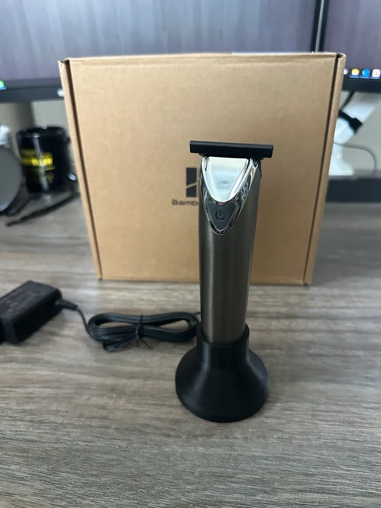 Wahl Clipper Stand for Charging Cable, SS2L by brian.ralls.79 - MakerWorld