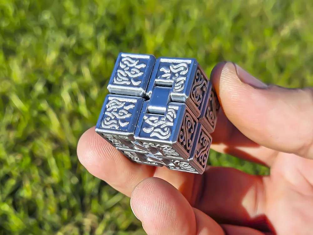 Spring Infinity Cube Fidget (print in place) by Mr_Andre MakerWorld ...