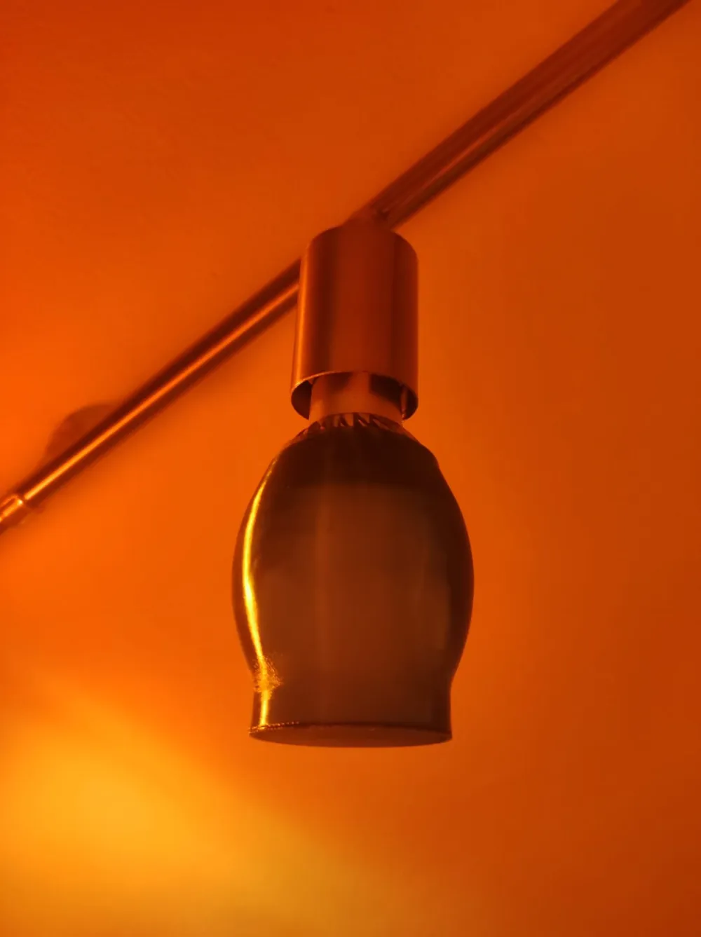 LED lightbulb color changer by Marinade - MakerWorld