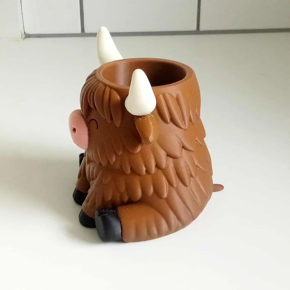 Cute Highland Cow Planter - Free 3D Print Model - MakerWorld