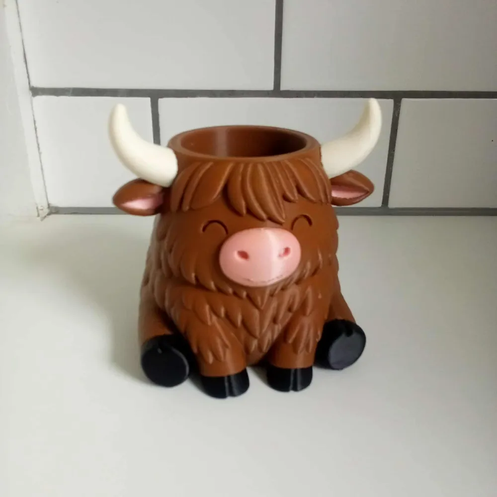 Cute Highland Cow Planter - Free 3D Print Model - MakerWorld
