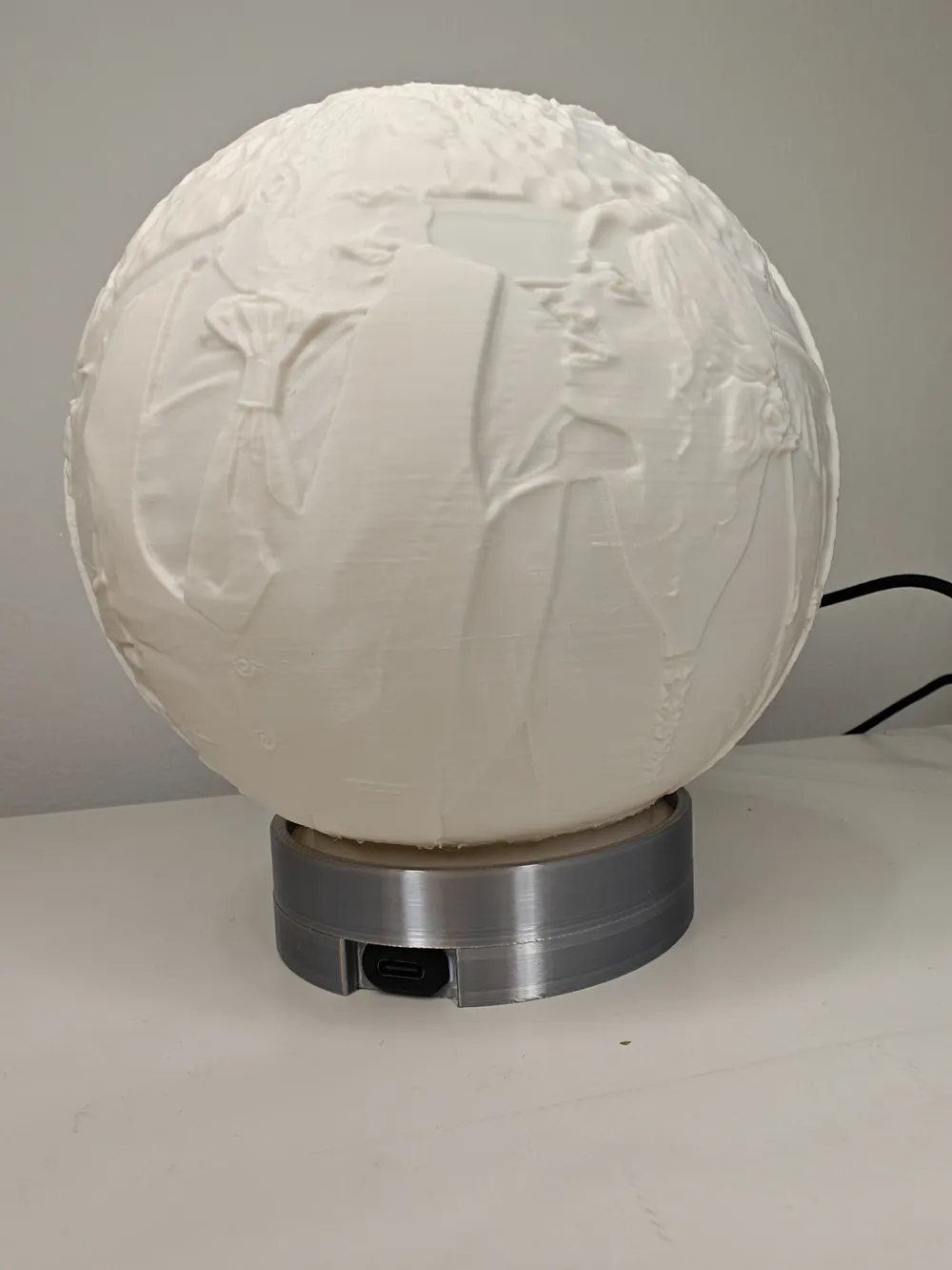 Lithophane round base for moon form by 321PrintED MakerWorld: Download ...