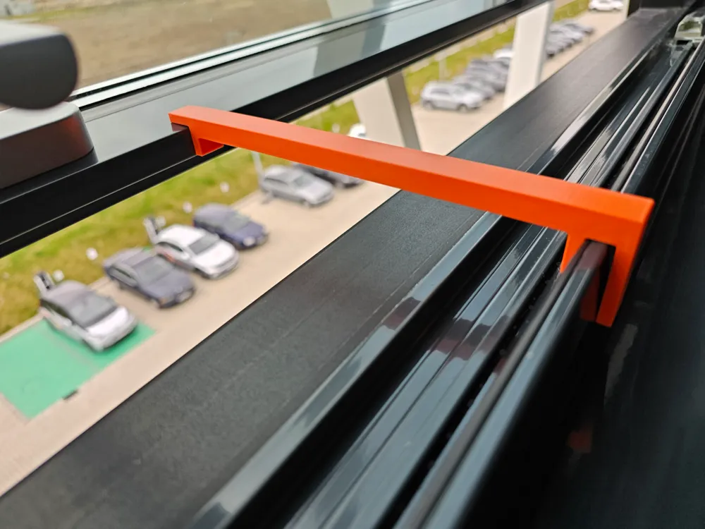 Window Jam for awning windows by abarbosa - MakerWorld