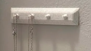 Neck Lace Holder by Chris Lipscombe - MakerWorld