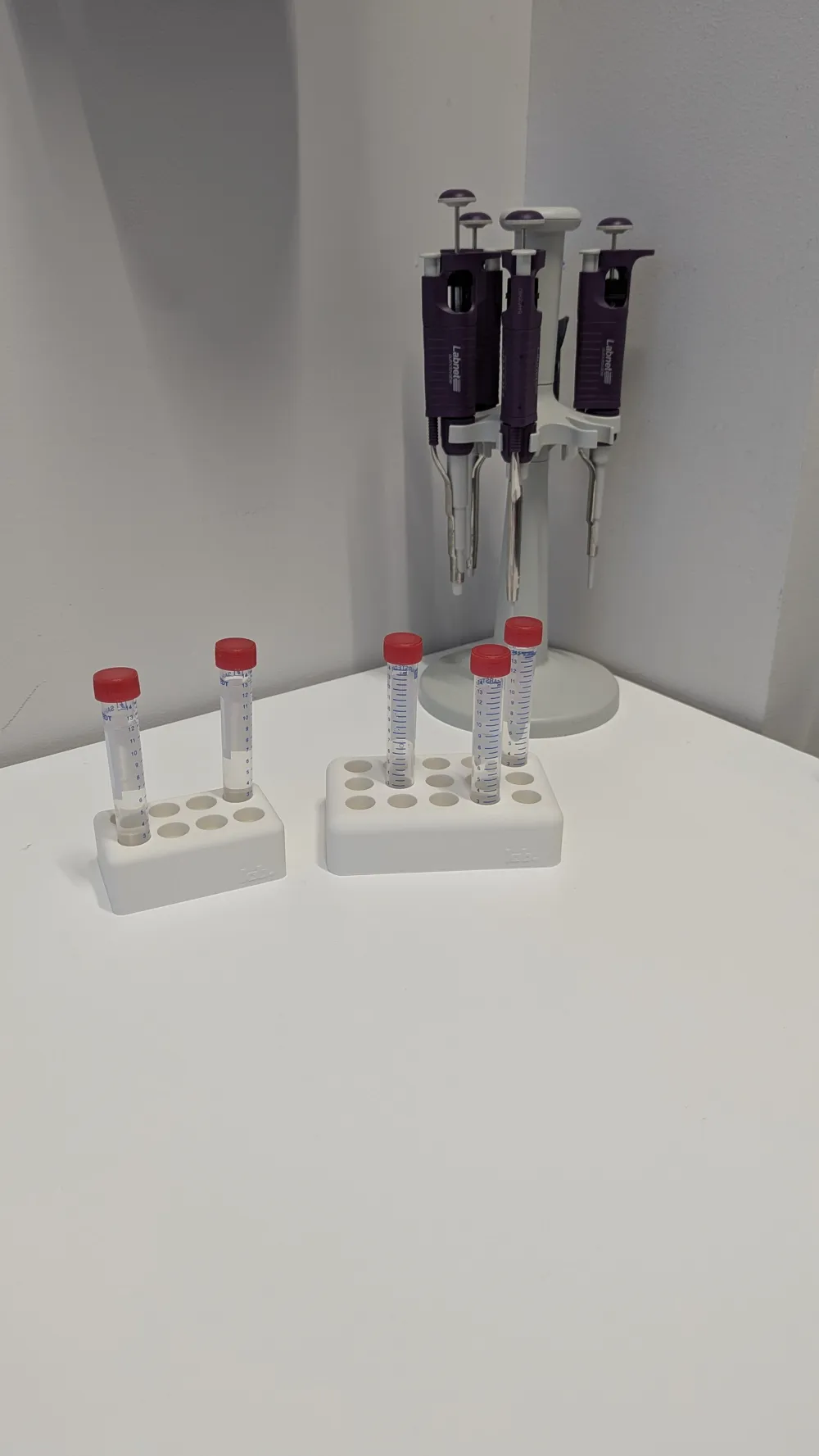 Modular Tube Rack for 15 mL and 50 mL Falcon Tubes - Free 3D Print ...