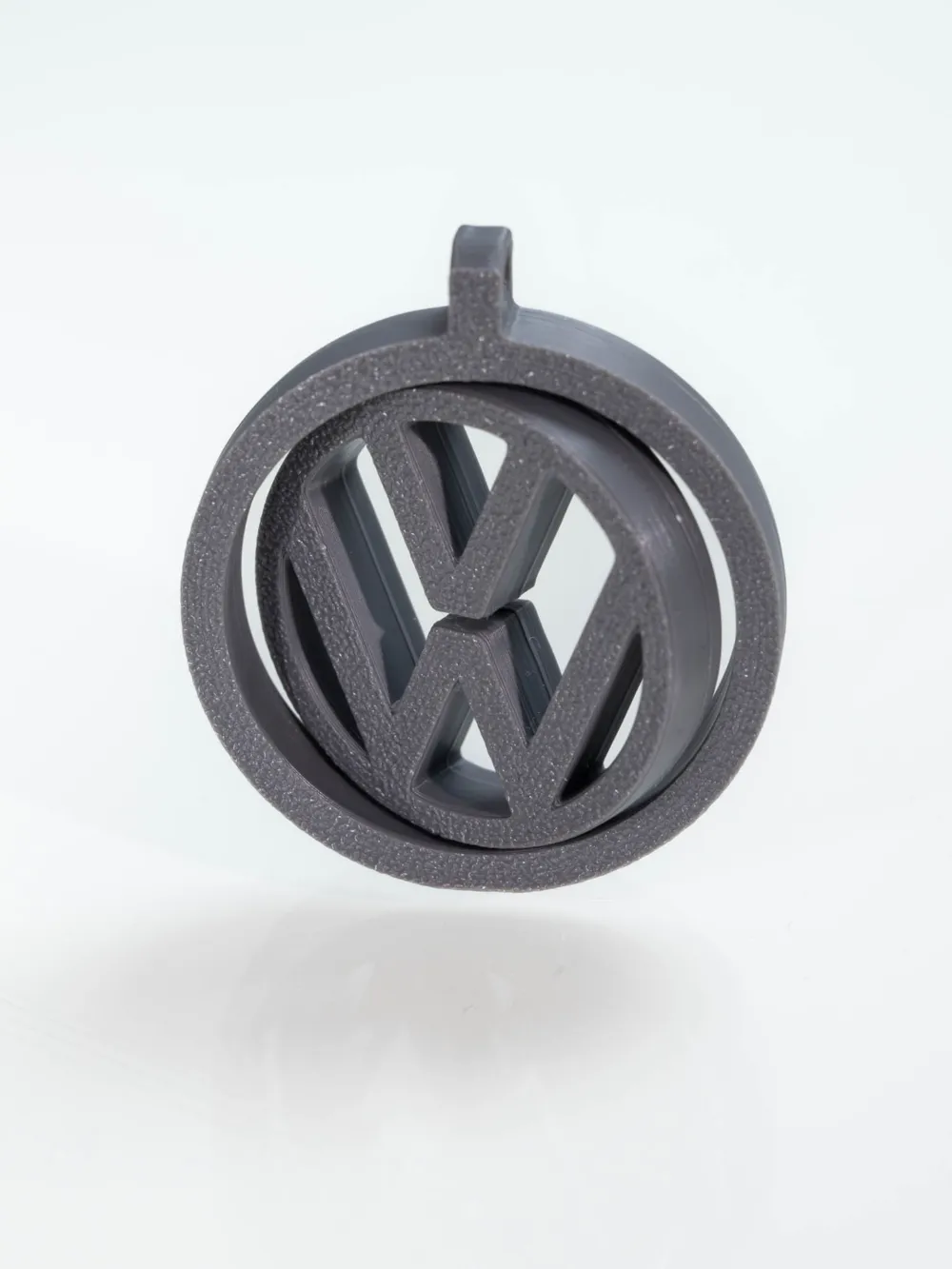 Free-Spinning VW Logo Keyring (Print-in-Place) - Free 3D Print Model ...