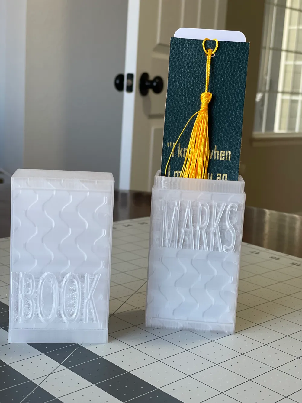 Bookmark Keeper 2 sizes by D Collmar - MakerWorld