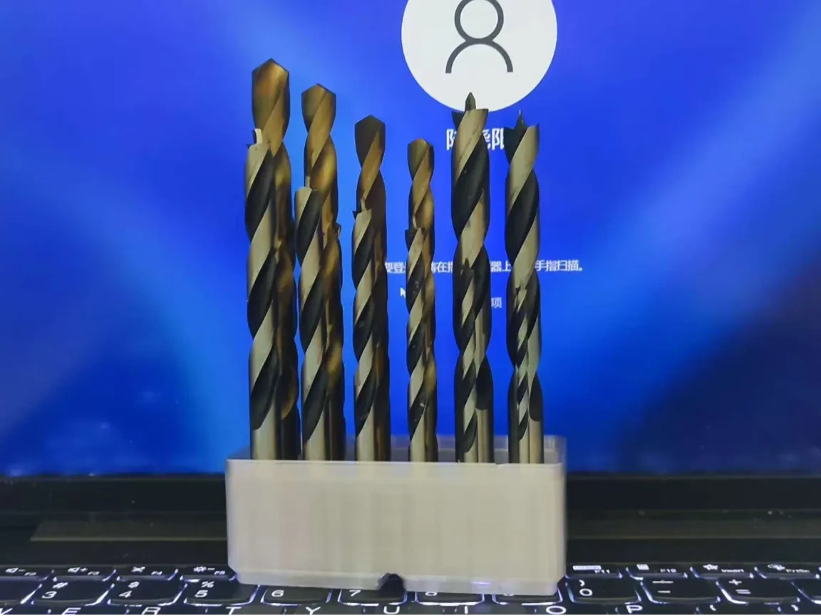 Gridfinity drill bit organizer with 18 holes: sizes 1-10mm and 3-10mm ...