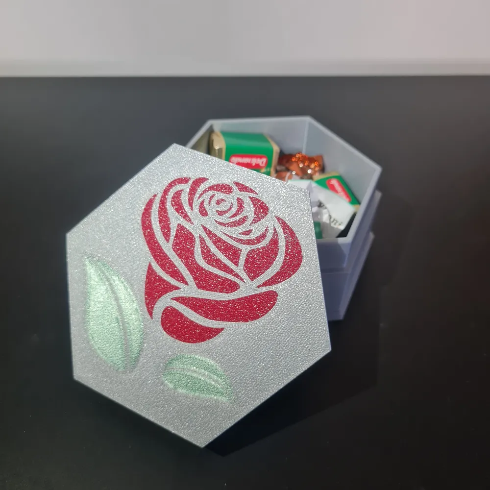 Rose Gift Box by Maker's Innovations - MakerWorld