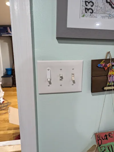 Light Switch Lock Guard by Cincinnati Squirrel - MakerWorld