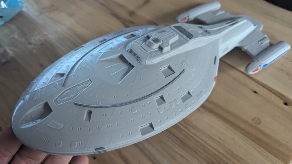 USS Voyager - Intrepid class 1:1000 scale by coppertop_01 MakerWorld ...