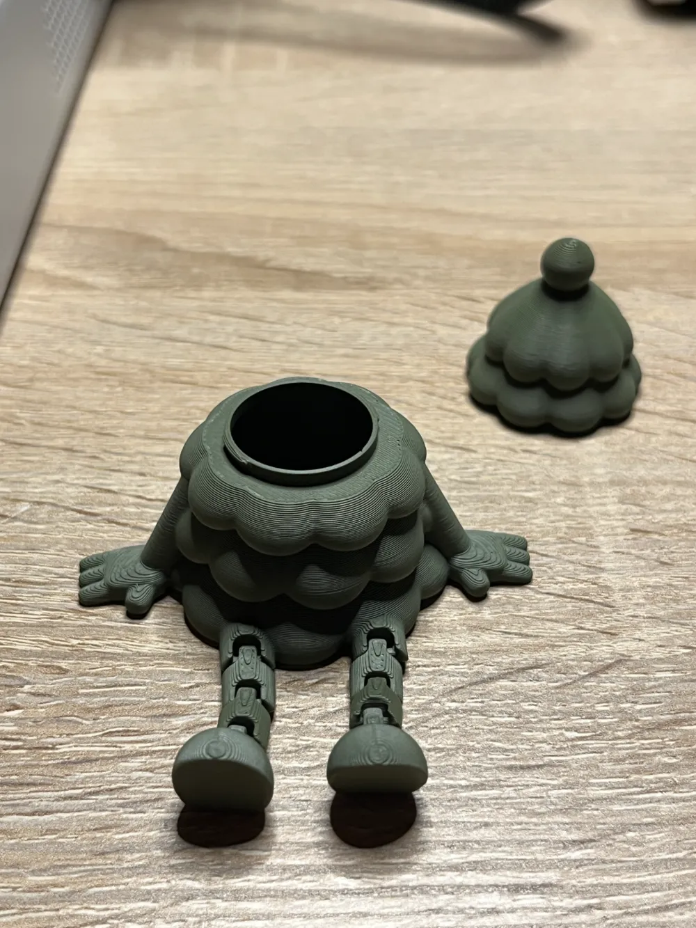 Flexible threaded Christmas Tree by steve_82 - MakerWorld