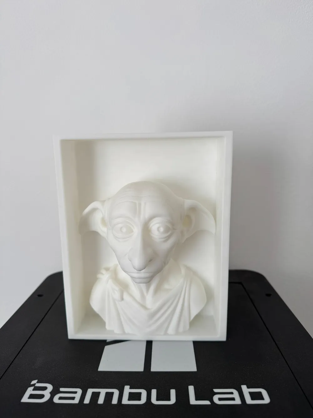 Dobby_Book_nook - Free 3D Print Model - MakerWorld