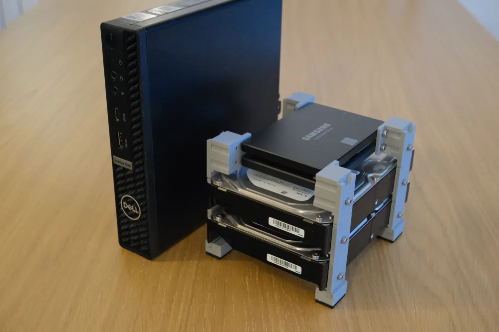 Drive Stacker - 3.5" and 2.5" HDD and SSD stacking - Free 3D Print ...
