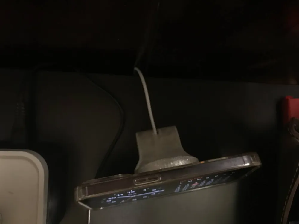 iPhone magsafe stand - Standby mode ON! by Howell - MakerWorld