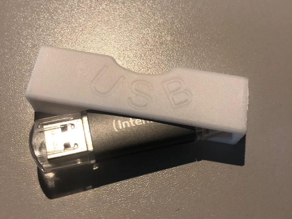 Intenso USB-Saver by JulianBanana - MakerWorld
