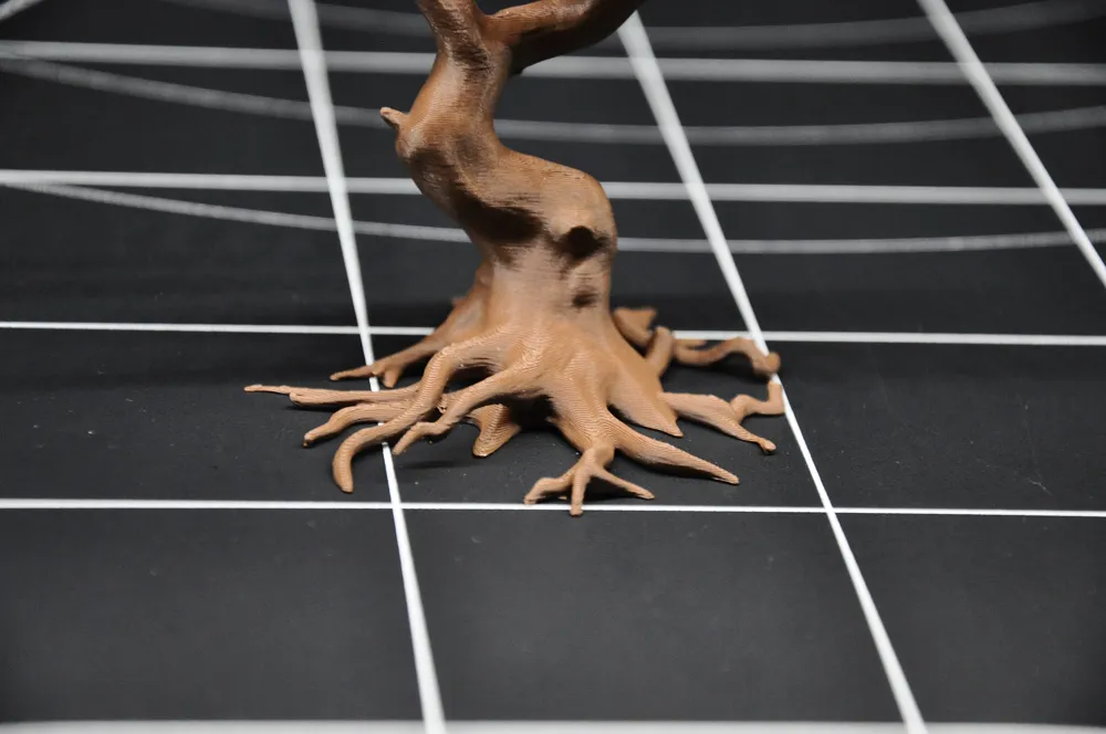 Twisted dead tree - Miniature terrain - Free 3D Print Model - MakerWorld