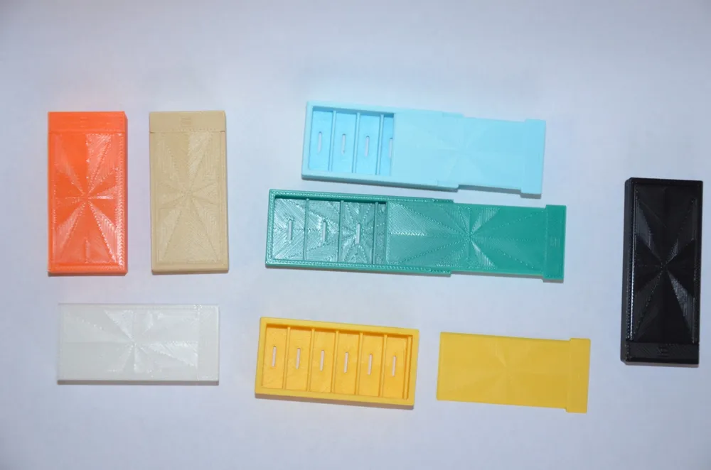 Noise-Canceling Chewing Gum Case (parametric) by Redev22 - MakerWorld