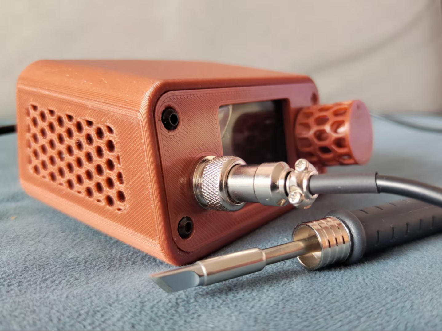 C245 Soldering Station Housing镂空版 Remixed by azurefinaleMakerWorld ...