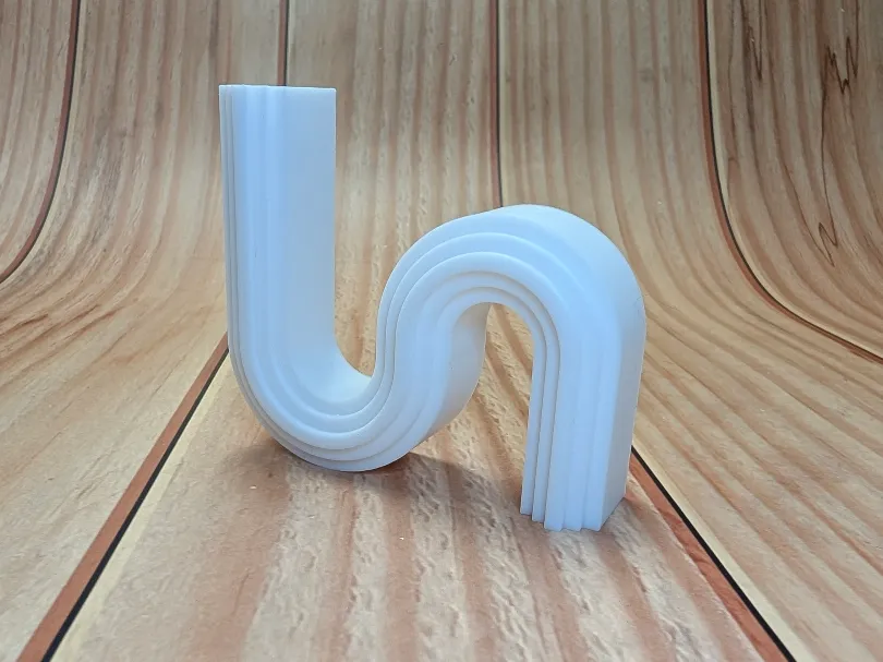 Abstract Sculpture "Flow" by Mani783 - MakerWorld