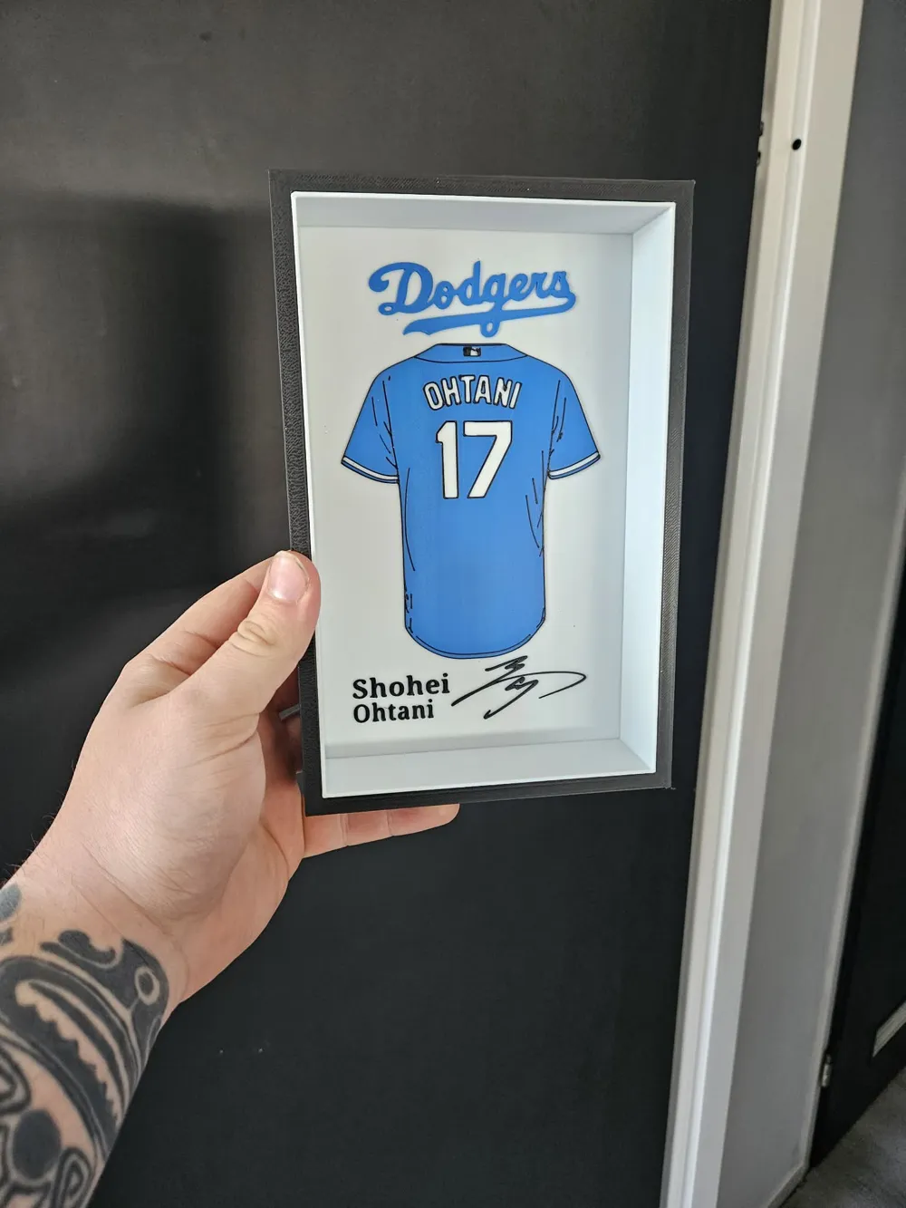 MLB - LA Dodgers Shohei Ohtani Jersey Display - Free 3D Print Model ...