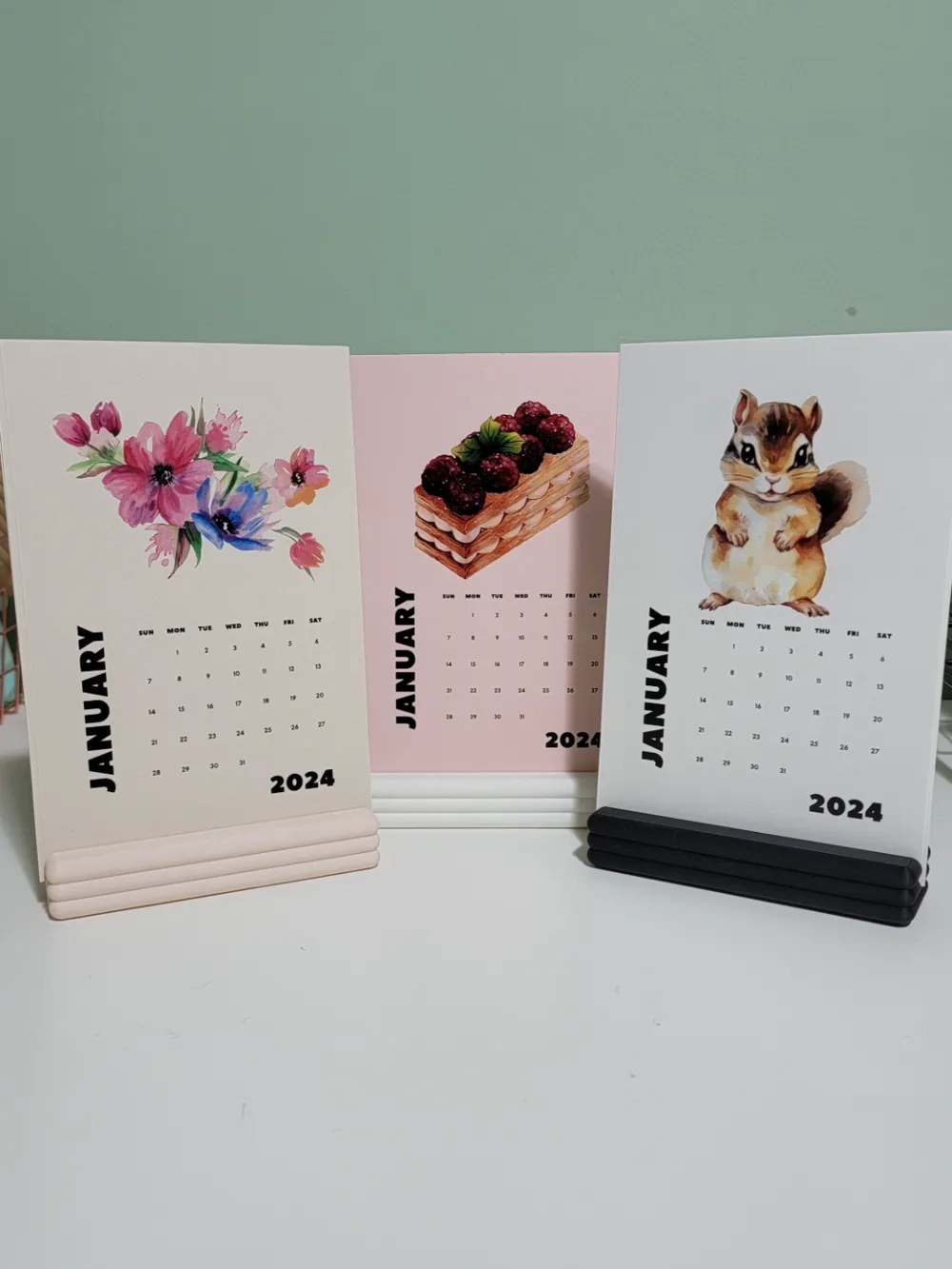 Minimalist Desk Calendar Stand - Free 3D Print Model - MakerWorld